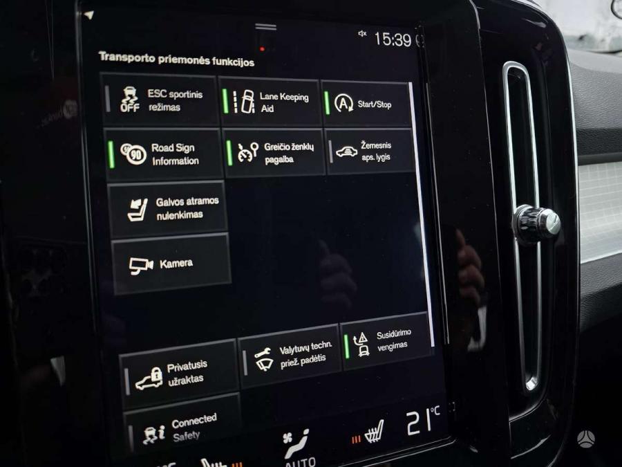 Серый Вольво XC40 2018 в Вильнюс, объемом двигателя 1.97 л и пробегом 210 тыс. км за 18750 €, фото 17 на AUTOMOTO.COM.LV