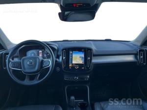 Pelēks Volvo XC40 2018 Rīga, ar dzinēja tilpumu 2.00 L un nobraukumu 128 tūkst. km par 19990 €, foto 8 vietnē AUTOMOTO.COM.LV