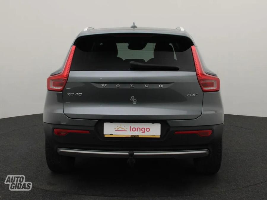 Grey Volvo XC40 2018 in Vilnius, with an engine capacity of 2.00 L and mileage of 206 thousand km for 19599 €, photo 6 on AUTOMOTO.COM.LV
