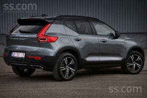 Grey Volvo XC40 2018 in Tukums, with an engine capacity of 2.00 L and mileage of 227 thousand km for 16900 €, photo 6 on AUTOMOTO.COM.LV