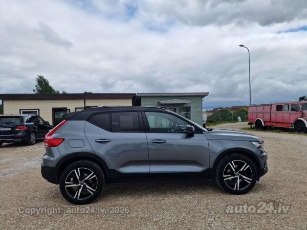 Grey Volvo XC40 2018 in Tartu, with an engine capacity of 2.00 L and mileage of 170 thousand km for 18890 €, photo 8 on AUTOMOTO.COM.LV