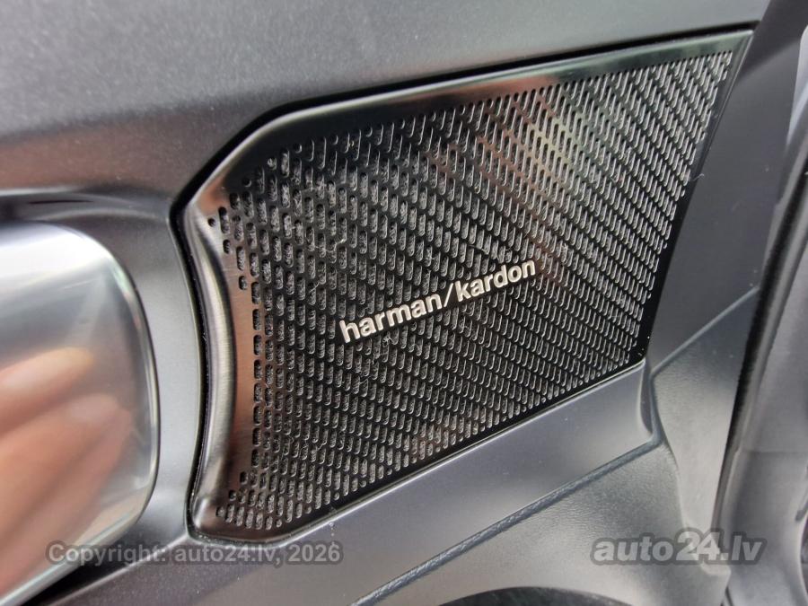 Pelēks Volvo XC40 2018 Tartu, ar dzinēja tilpumu 2.00 L un nobraukumu 170 tūkst. km par 18890 €, foto 17 vietnē AUTOMOTO.COM.LV