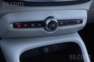Серый Вольво XC40 2018 в Тукумс, объемом двигателя 2.00 л и пробегом 217 тыс. км за 18990 €, фото 19 на AUTOMOTO.COM.LV