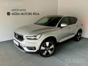 Grey Volvo XC40 2018 in Riga, with an engine capacity of 2.00 L and mileage of 158 thousand km for 22900 €, photo 1 on AUTOMOTO.COM.LV