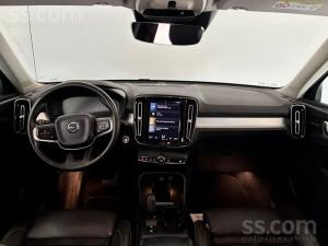 Grey Volvo XC40 2018 in Riga, with an engine capacity of 2.00 L and mileage of 158 thousand km for 22900 €, photo 10 on AUTOMOTO.COM.LV
