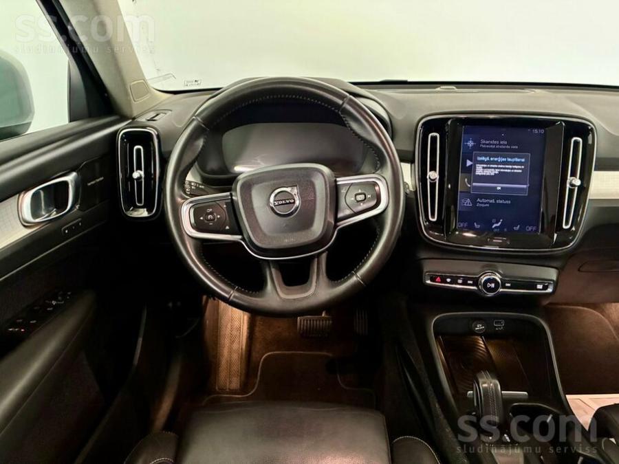 Grey Volvo XC40 2018 in Riga, with an engine capacity of 2.00 L and mileage of 158 thousand km for 22900 €, photo 11 on AUTOMOTO.COM.LV