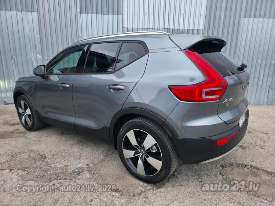 Grey Volvo XC40 2018 in Tallinn, with an engine capacity of 2.00 L and mileage of 167 thousand km for 17990 €, photo 5 on AUTOMOTO.COM.LV