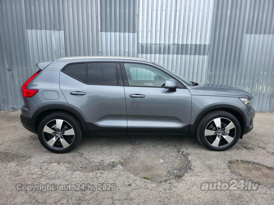 Grey Volvo XC40 2018 in Tallinn, with an engine capacity of 2.00 L and mileage of 167 thousand km for 17990 €, photo 6 on AUTOMOTO.COM.LV