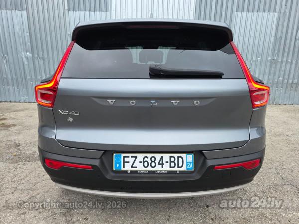 Серый Вольво XC40 2018 в Таллин, объемом двигателя 2.00 л и пробегом 167 тыс. км за 17990 €, фото 8 на AUTOMOTO.COM.LV