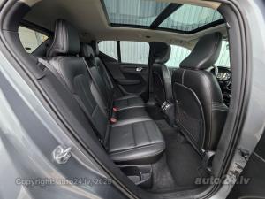 Grey Volvo XC40 2018 in Tallinn, with an engine capacity of 2.00 L and mileage of 167 thousand km for 17990 €, photo 13 on AUTOMOTO.COM.LV