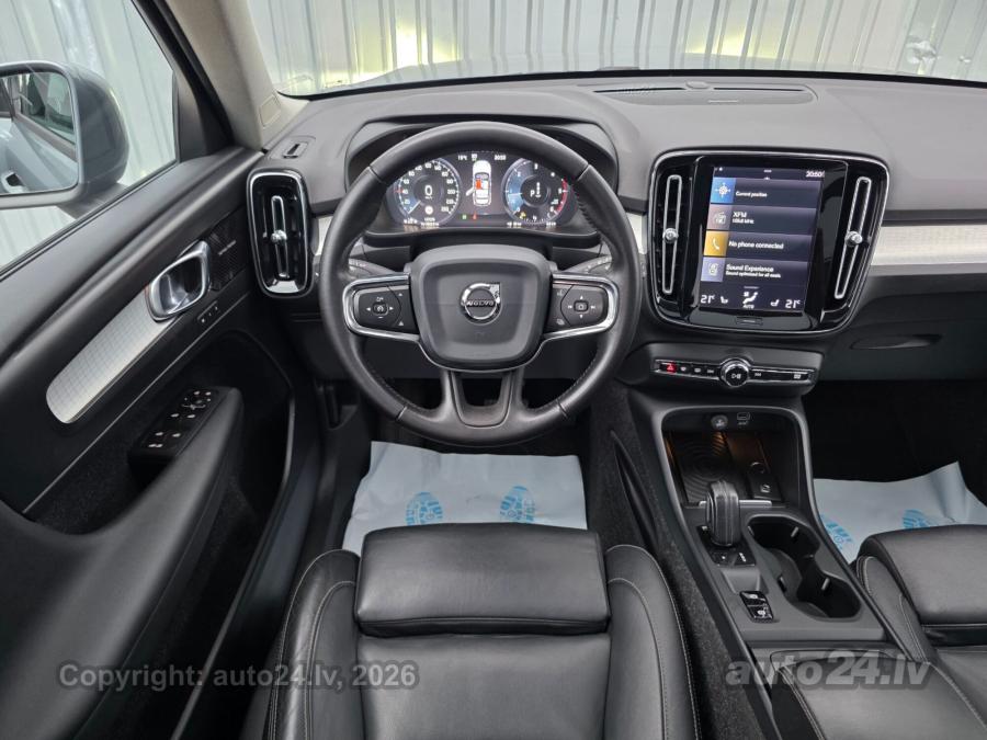 Grey Volvo XC40 2018 in Tallinn, with an engine capacity of 2.00 L and mileage of 167 thousand km for 17990 €, photo 14 on AUTOMOTO.COM.LV