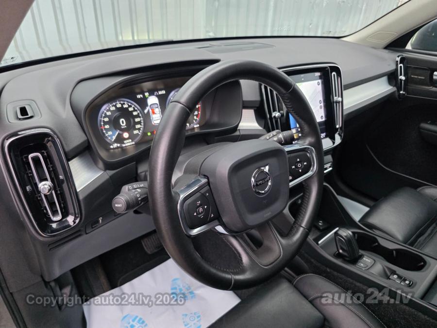 Grey Volvo XC40 2018 in Tallinn, with an engine capacity of 2.00 L and mileage of 167 thousand km for 17990 €, photo 15 on AUTOMOTO.COM.LV