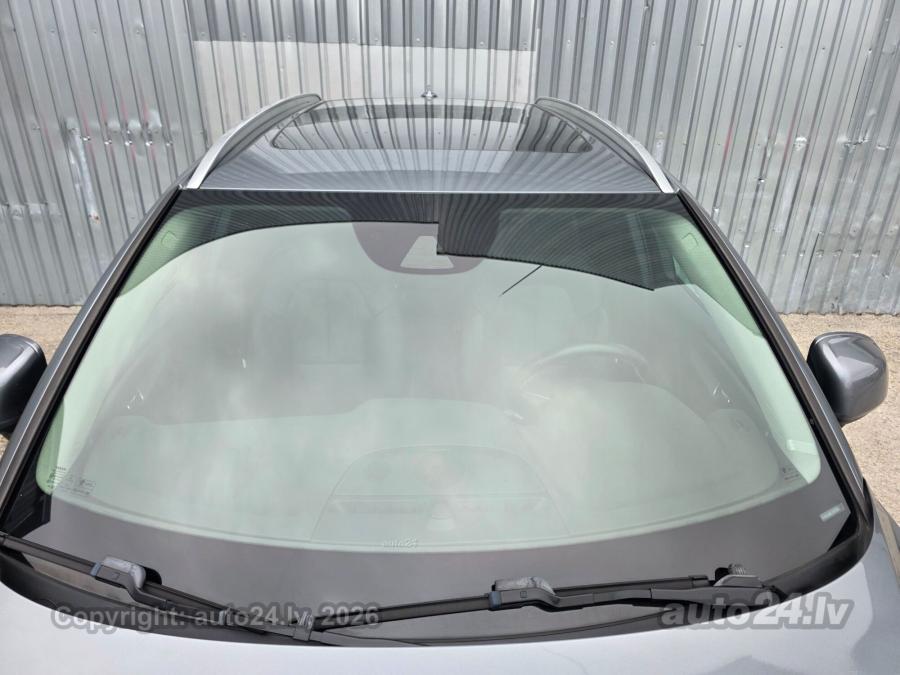 Grey Volvo XC40 2018 in Tallinn, with an engine capacity of 2.00 L and mileage of 167 thousand km for 17990 €, photo 28 on AUTOMOTO.COM.LV