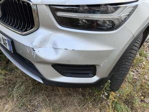 Pelēks Volvo XC40 2018 Tauragė, ar dzinēja tilpumu 1.97 L un nobraukumu 207 tūkst. km par 13500 €, foto 3 vietnē AUTOMOTO.COM.LV