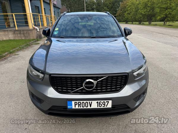 Grey Volvo XC40 2018 in Rapla, with an engine capacity of 2.00 L and mileage of 240 thousand km for 17700 €, photo 3 on AUTOMOTO.COM.LV