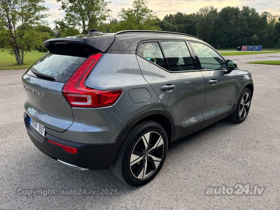 Pelēks Volvo XC40 2018 Rapla, ar dzinēja tilpumu 2.00 L un nobraukumu 240 tūkst. km par 17700 €, foto 8 vietnē AUTOMOTO.COM.LV