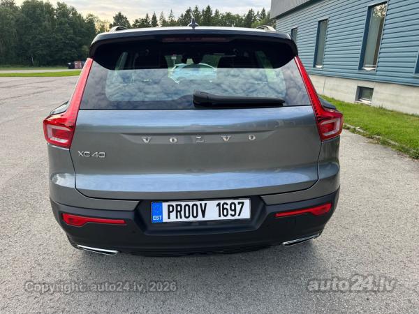 Grey Volvo XC40 2018 in Rapla, with an engine capacity of 2.00 L and mileage of 240 thousand km for 17700 €, photo 8 on AUTOMOTO.COM.LV