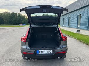 Pelēks Volvo XC40 2018 Rapla, ar dzinēja tilpumu 2.00 L un nobraukumu 240 tūkst. km par 17700 €, foto 10 vietnē AUTOMOTO.COM.LV
