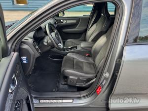 Pelēks Volvo XC40 2018 Rapla, ar dzinēja tilpumu 2.00 L un nobraukumu 240 tūkst. km par 17700 €, foto 12 vietnē AUTOMOTO.COM.LV