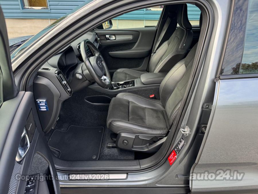 Pelēks Volvo XC40 2018 Rapla, ar dzinēja tilpumu 2.00 L un nobraukumu 240 tūkst. km par 17700 €, foto 12 vietnē AUTOMOTO.COM.LV