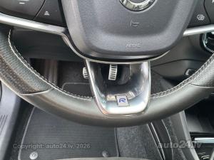 Pelēks Volvo XC40 2018 Rapla, ar dzinēja tilpumu 2.00 L un nobraukumu 240 tūkst. km par 17700 €, foto 24 vietnē AUTOMOTO.COM.LV