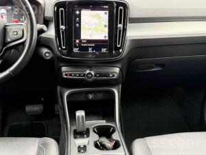 Pelēks Volvo XC40 2018 Rīga, ar dzinēja tilpumu 2.00 L un nobraukumu 313 tūkst. km par 13900 €, foto 11 vietnē AUTOMOTO.COM.LV