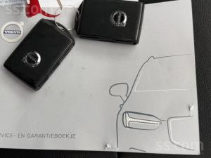Pelēks Volvo XC40 2018 Rīga, ar dzinēja tilpumu 2.00 L un nobraukumu 313 tūkst. km par 13900 €, foto 30 vietnē AUTOMOTO.COM.LV