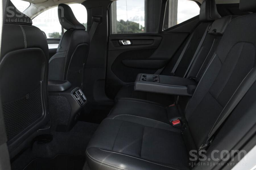 Серый Вольво XC40 2019 в Тукумс, объемом двигателя 1.50 л и пробегом 184 тыс. км за 19400 €, фото 15 на AUTOMOTO.COM.LV