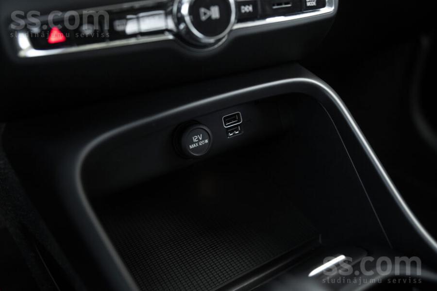 Серый Вольво XC40 2019 в Тукумс, объемом двигателя 1.50 л и пробегом 184 тыс. км за 19400 €, фото 25 на AUTOMOTO.COM.LV