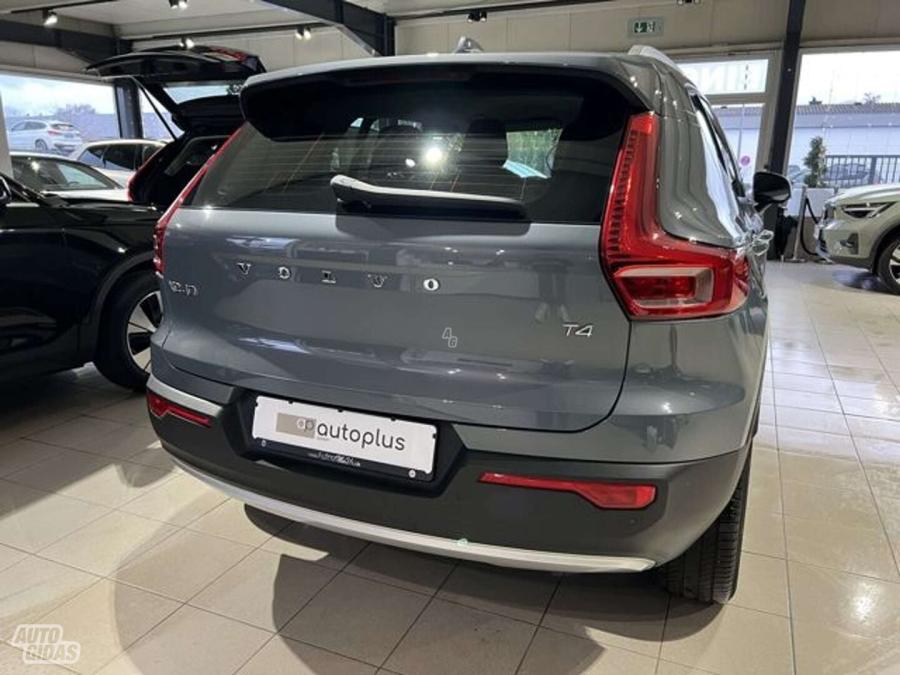 Grey Volvo XC40 2019 in Kaunas, with an engine capacity of 2.00 L and mileage of 52 thousand km for 26883 €, photo 7 on AUTOMOTO.COM.LV
