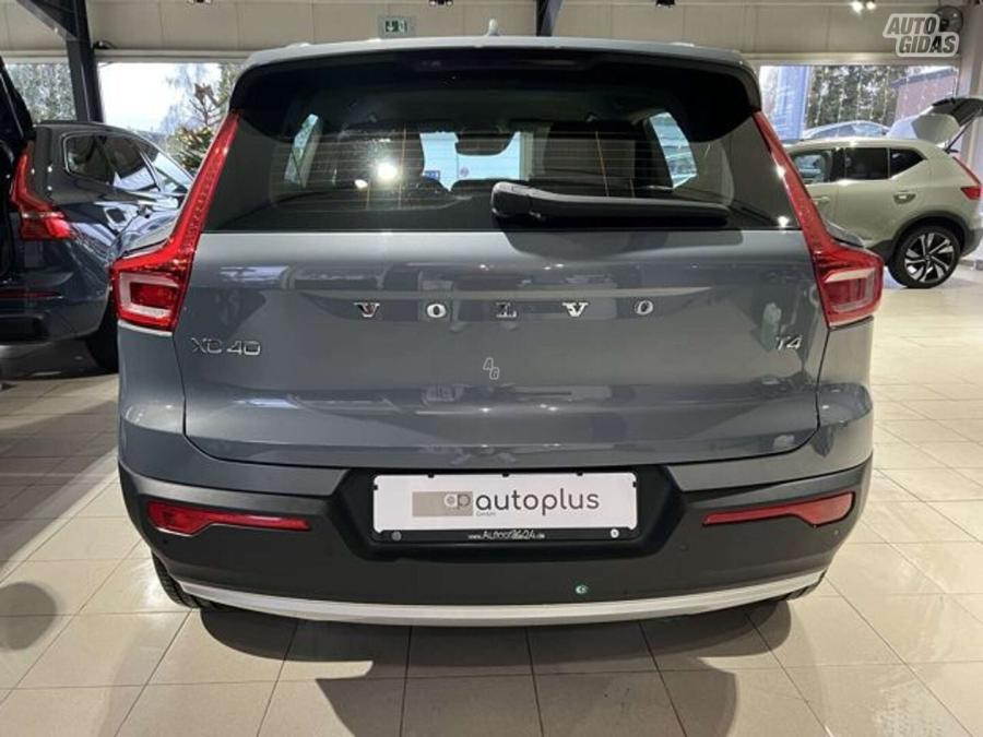 Grey Volvo XC40 2019 in Kaunas, with an engine capacity of 2.00 L and mileage of 52 thousand km for 26883 €, photo 8 on AUTOMOTO.COM.LV