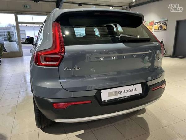 Grey Volvo XC40 2019 in Kaunas, with an engine capacity of 2.00 L and mileage of 52 thousand km for 26883 €, photo 9 on AUTOMOTO.COM.LV