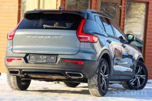 Pelēks Volvo XC40 2019 Tukums, ar dzinēja tilpumu 2.00 L un nobraukumu 220 tūkst. km par 17790 €, foto 3 vietnē AUTOMOTO.COM.LV