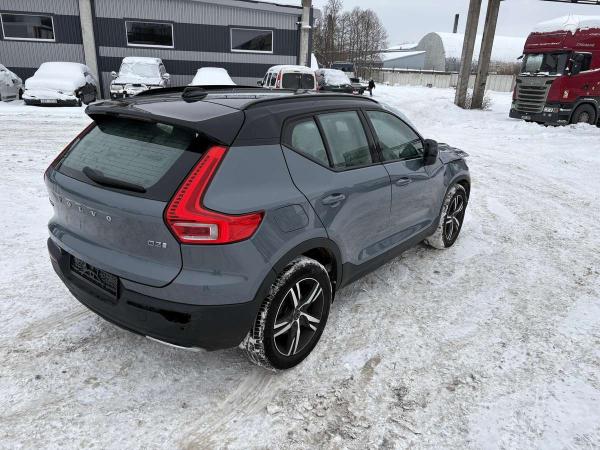 Pelēks Volvo XC40 2019 Mažeikiai, ar dzinēja tilpumu 1.97 L un nobraukumu 89 tūkst. km par 8499 €, foto 1 vietnē AUTOMOTO.COM.LV
