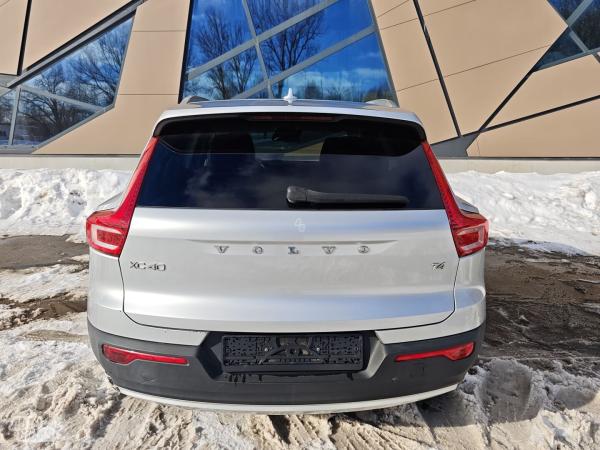 Pelēks Volvo XC40 2019 Šauļi, ar dzinēja tilpumu 2.00 L un nobraukumu 154 tūkst. km par 13900 €, foto 2 vietnē AUTOMOTO.COM.LV