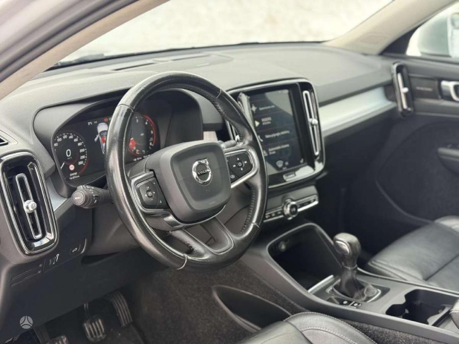 Серый Вольво XC40 2019 в Укмерге, объемом двигателя 1.97 л и пробегом 275 тыс. км за 14950 €, фото 8 на AUTOMOTO.COM.LV