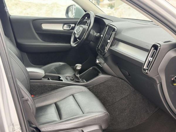 Серый Вольво XC40 2019 в Укмерге, объемом двигателя 1.97 л и пробегом 275 тыс. км за 14950 €, фото 11 на AUTOMOTO.COM.LV