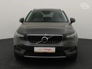 Grey Volvo XC40 2019 in Vilnius, with an engine capacity of 2.00 L and mileage of 197 thousand km for 20299 €, photo 4 on AUTOMOTO.COM.LV