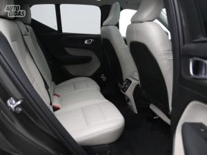 Grey Volvo XC40 2019 in Vilnius, with an engine capacity of 2.00 L and mileage of 197 thousand km for 20299 €, photo 16 on AUTOMOTO.COM.LV
