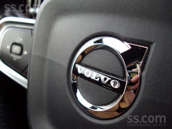 Серый Вольво XC40 2019 в Рига, объемом двигателя 2.00 л и пробегом 210 тыс. км за 19800 €, фото 10 на AUTOMOTO.COM.LV