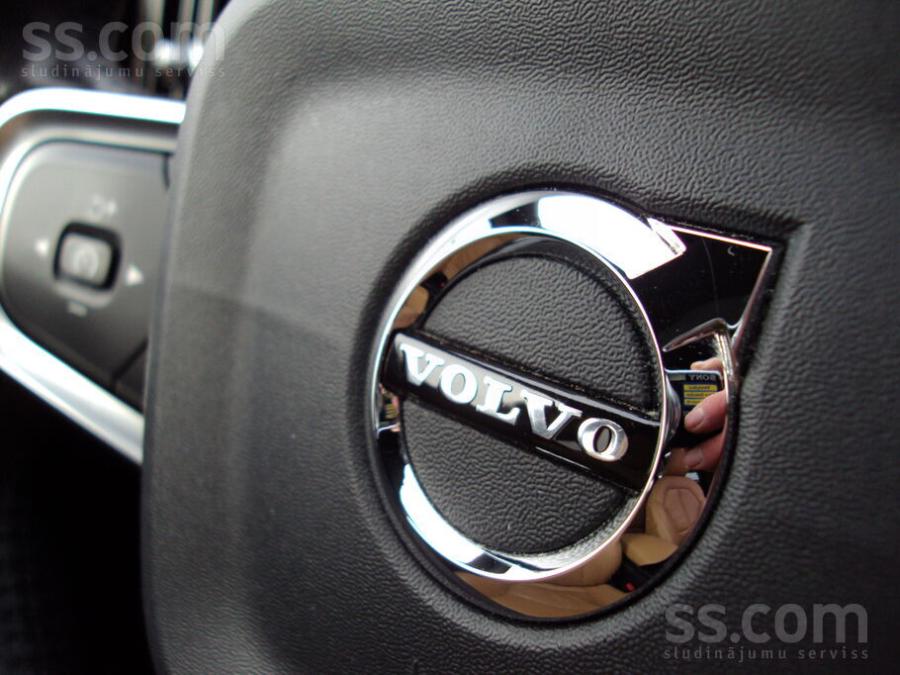 Серый Вольво XC40 2019 в Рига, объемом двигателя 2.00 л и пробегом 210 тыс. км за 19800 €, фото 11 на AUTOMOTO.COM.LV