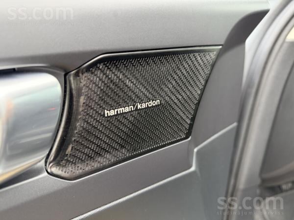 Серый Вольво XC40 2019 в Рига, объемом двигателя 2.00 л и пробегом 249 тыс. км за 15995 €, фото 9 на AUTOMOTO.COM.LV