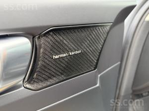 Grey Volvo XC40 2019 in Riga, with an engine capacity of 2.00 L and mileage of 249 thousand km for 15995 €, photo 10 on AUTOMOTO.COM.LV