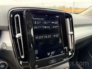 Grey Volvo XC40 2019 in Riga, with an engine capacity of 2.00 L and mileage of 249 thousand km for 15995 €, photo 16 on AUTOMOTO.COM.LV