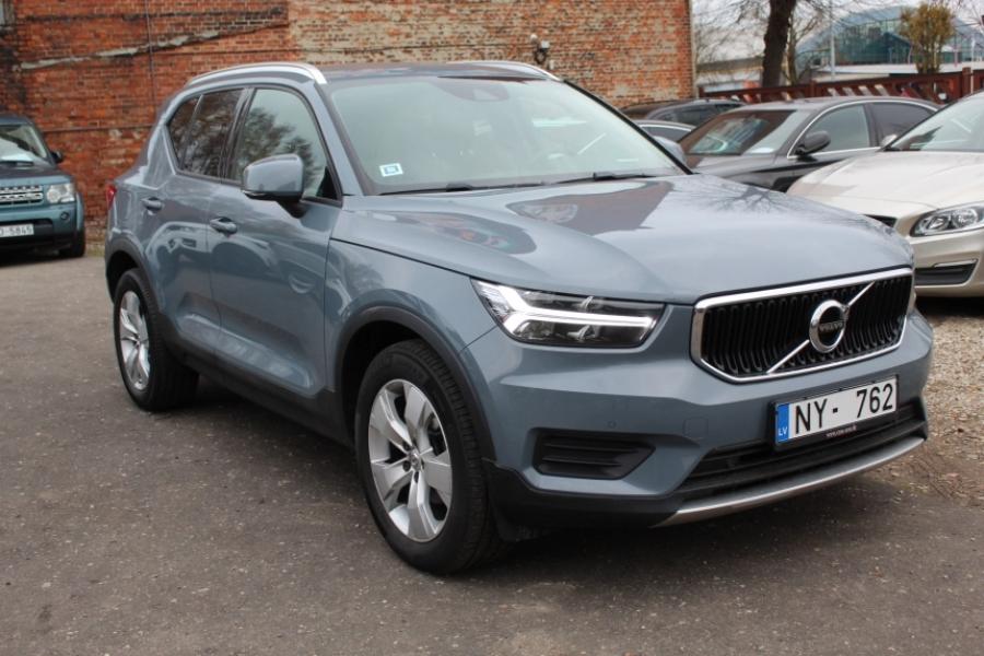 Grey Volvo XC40 2019 in Riga, with an engine capacity of 2.00 L and mileage of 191 thousand km for 19550 €, photo 1 on AUTOMOTO.COM.LV