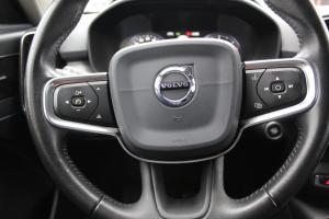 Grey Volvo XC40 2019 in Riga, with an engine capacity of 2.00 L and mileage of 191 thousand km for 19550 €, photo 9 on AUTOMOTO.COM.LV