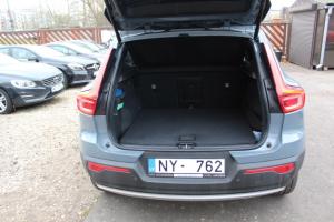 Grey Volvo XC40 2019 in Riga, with an engine capacity of 2.00 L and mileage of 191 thousand km for 19550 €, photo 14 on AUTOMOTO.COM.LV