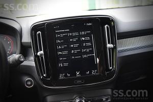 Pelēks Volvo XC40 2019 Tukums, ar dzinēja tilpumu 2.00 L un nobraukumu 149 tūkst. km par 23490 €, foto 19 vietnē AUTOMOTO.COM.LV