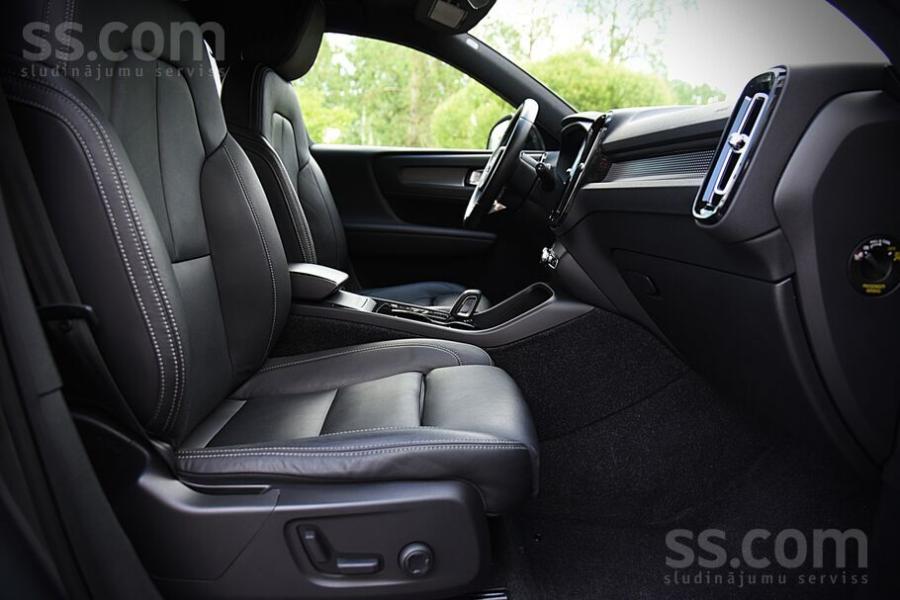 Pelēks Volvo XC40 2019 Tukums, ar dzinēja tilpumu 2.00 L un nobraukumu 149 tūkst. km par 23490 €, foto 21 vietnē AUTOMOTO.COM.LV