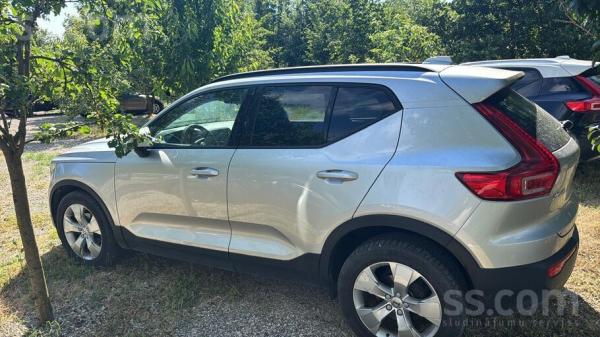 Pelēks Volvo XC40 2019 Tallina, ar dzinēja tilpumu 2.00 L un nobraukumu 0 tūkst. km par 14000 €, foto 8 vietnē AUTOMOTO.COM.LV